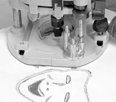 A Wood Router to Rout Pictures & Letters Into Wood - Festool
