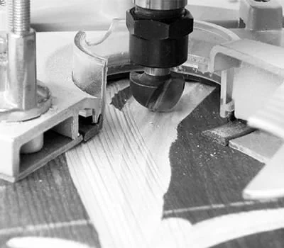 A Wood Router to Rout Pictures & Letters Into Wood - Festool
