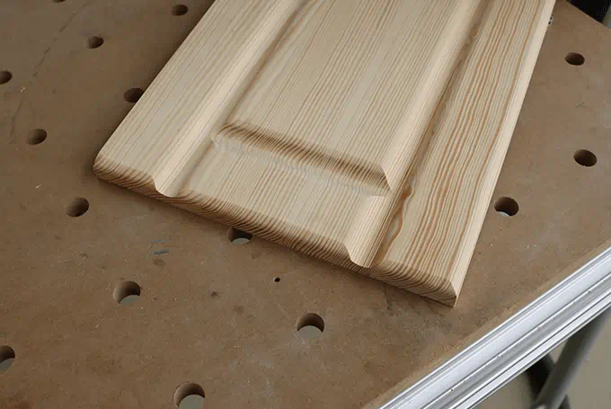 The Decorative Routing of Grooves & Profiling Furniture Fronts