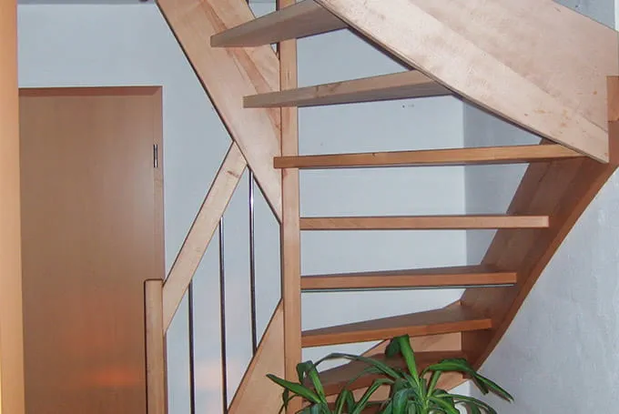 Routing Stairs of Different Widths Using a Router - Festool