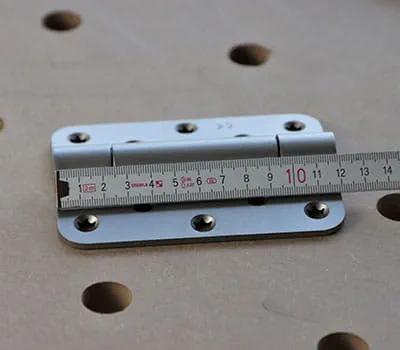 Recessing hinges » Precision routing in edge areas