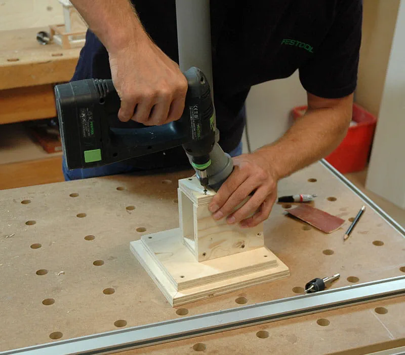 Build your own bird house | Assembly instructions for a bird house with ...